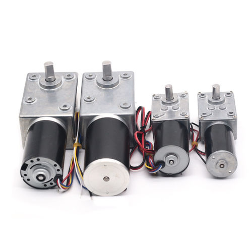 Different installation methods for worm gear reduction motors